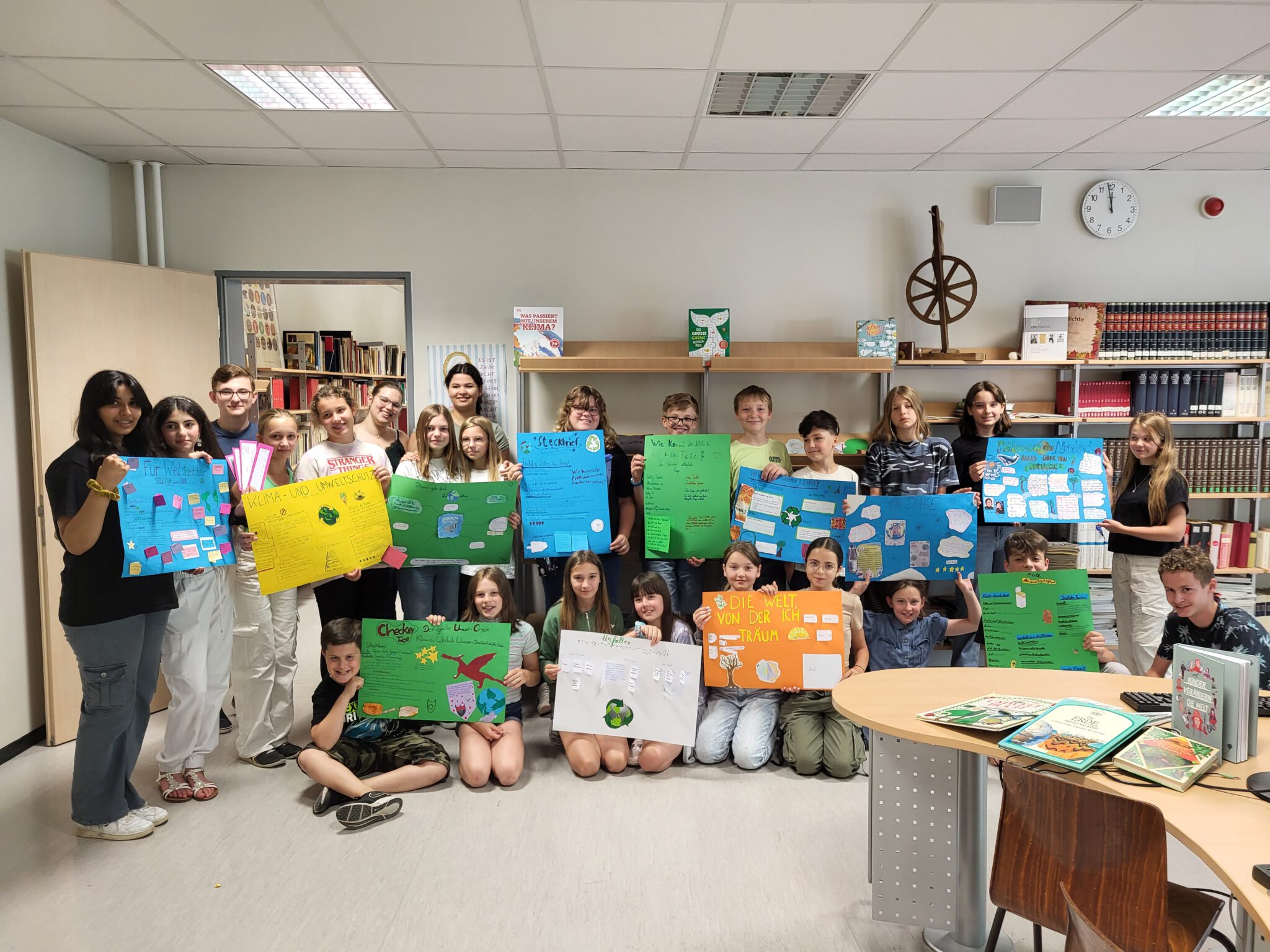 Unsere Bibliothek wird grün | Geschwister-Scholl-Gymnasium Magdeburg